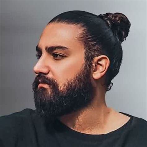 تیوال امیر عظیمی