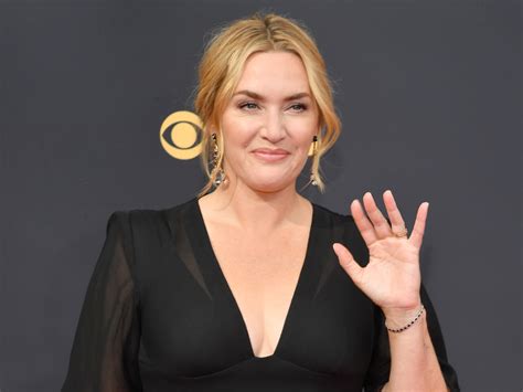 Kate Winslets Lack Of Power In Early Career Made Sex Scenes Awkward