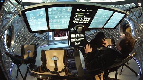 Spacex Unveils Its New Dragon Spacecraft