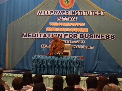 สถาบันพลังจิตตานุภาพเมืองพัทยาอบรมสมาธิให้นักธุรกิจต่างชาติ