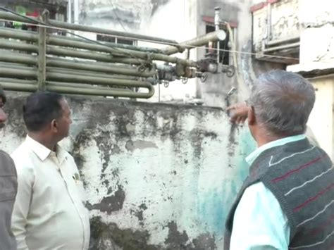 Toxic Gas Leakage From An Ice Factory In Bilimora People Were