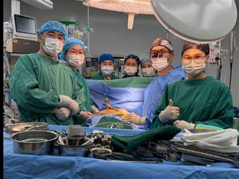 Зүрхэнд титэм судас нөхөн сэргээх мэс заслыг амжилттай хийжээ Isee Mn