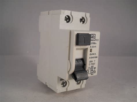 MK RCD 80 30mA Double Pole 80A Sentry LN5780S Willrose Electrical