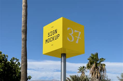 Free Cube Sign Mockup — Mrmockup