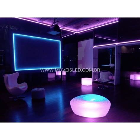 Mesa baixa de led Ameba Locação Período Diária