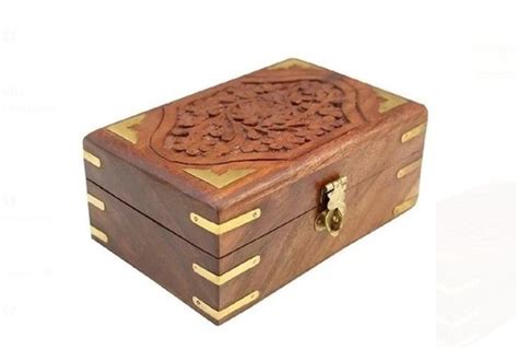 Long Lasting Rectangular Polished Handicraft Solid Wooden Jewellery Box