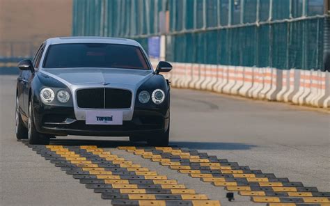Fake Chinese Rolls Royce Took On Bentley In Suspension Test With Shock