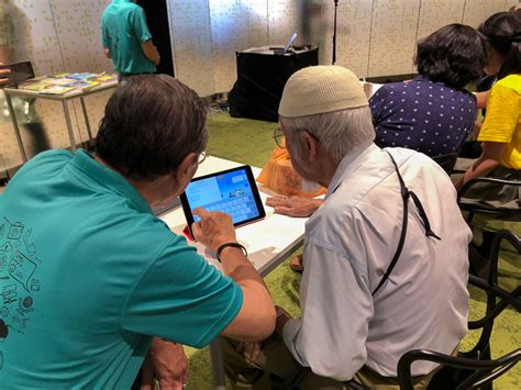 An Hour In Swift Playgrounds Helped These Seniors Learnt Coding Basics