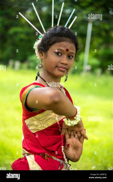 AMRAVATI MAHARASHTRA INDIA AUGUST 9 Group Of Gondi Tribes