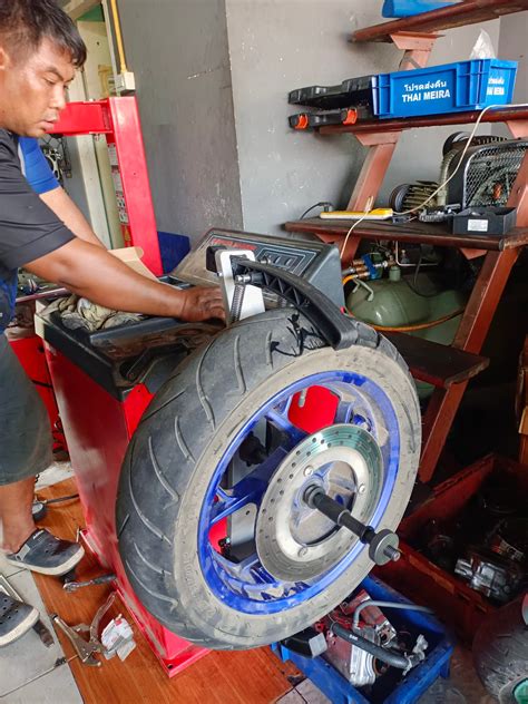 ลิฟท์ยกรถ เครื่องถอดยาง เครื่องมือช่างยนต์ทุกชนิด ราคาถูก แบรนด์ Sᴄᴛ Added ลิฟท์ยกรถ