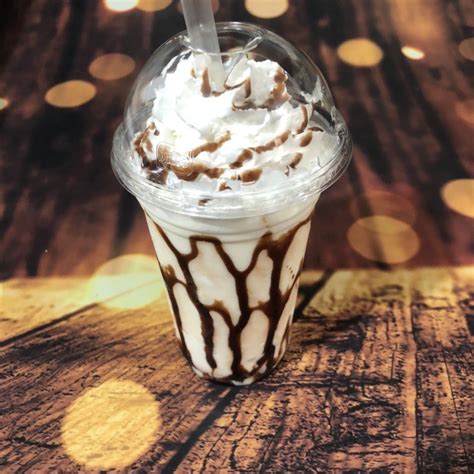 50 Copo Milk Shake Com Tampa Bolha Com Furo Grande 500 Ml Pp