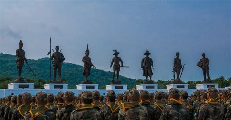 เที่ยวหัวหิน ชะอำ ปราณบุรี อุทยานราชภักดิ์ พระบรมราชานุสาวรีย์สมเด็จพระบูรพกษัตริย์ 7 พระองค์