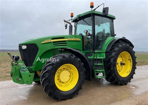 John Deere 7720
