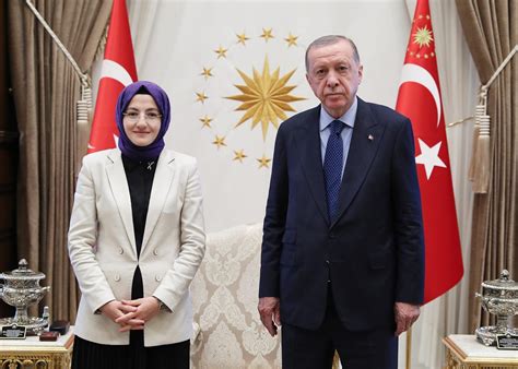 Hilal Ayik Yaşlılar Haftası Nedeniyle Akyurtun Yaşı Büyük Gönlü