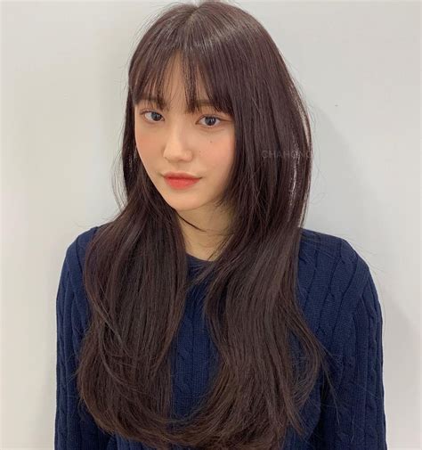 차홍아르더 청담점 송채영 On Instagram 앞머리 소프트풀뱅 긴머리레이어드컷 모카브라운 소프트하게 떨어지는 Hair Styles Long Hair