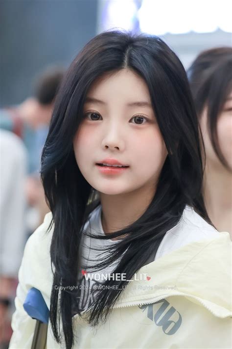 Wonhee에 있는 Illit Pics⭐🦋⭐cre In Bio님의 핀 예쁜 메이크업 머리 메이크업
