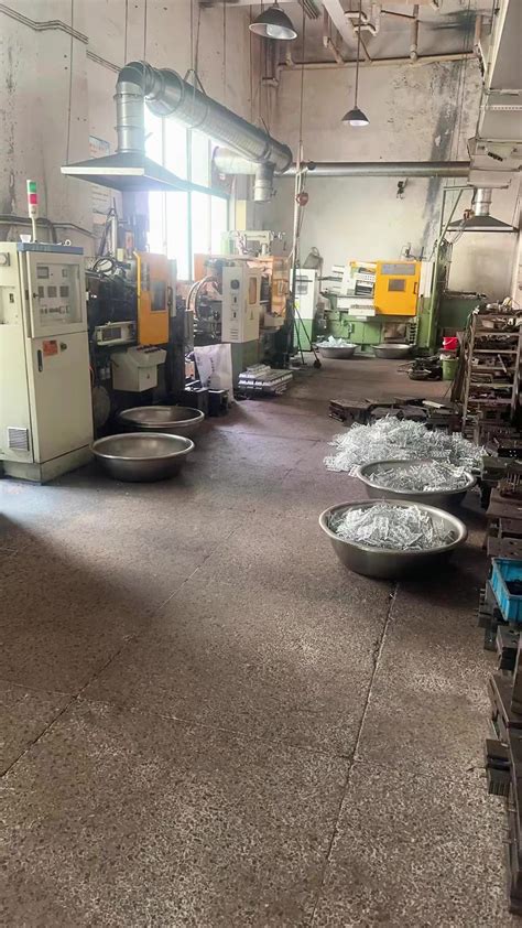 奢华莱茵石装饰香水瓶跨境化妆品滴管中东迪拜精油分配器瓶15ml 阿里巴巴