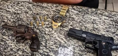 Dupla Suspeita De Roubar Motocicleta Em Volta Redonda Acaba Presa Em