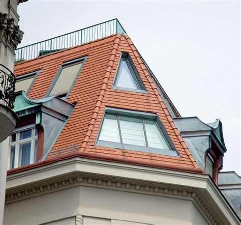 4 годишно момче падна от 5 ия етаж във Виена и се отърва с ожулвания Lupa Bg