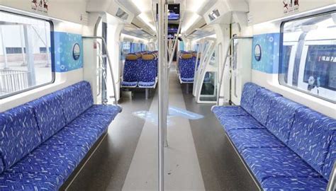 China Launches Its First Semi High Speed Hydrogen Train Gets 600km