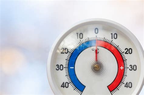 Outdoor Thermometer Indicates Melting Point Temperature Stock Image Image Of Weather Round