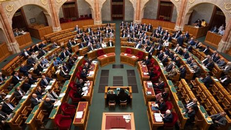 Megszavazta a parlament a ös költségvetést Vadhajtások