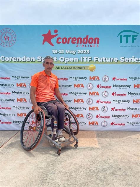 Türk sporcular Tekerlekli Sandalye Tenis Turnuvası nda ikinci oldu