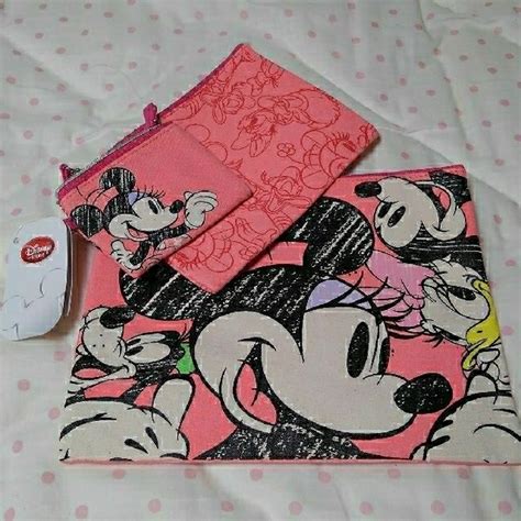 Disney ディズニーマルチケース3点セットの通販 By ふうこs Shop｜ディズニーならラクマ