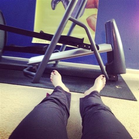 carrie keagan s feet