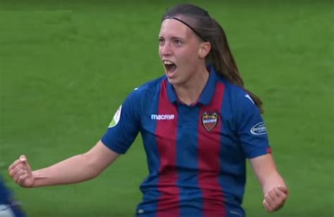 Eva Navarro Y El Levante Conquistan Mestalla