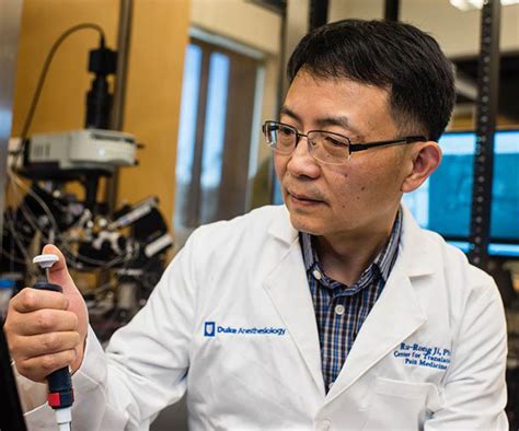 Researcher Spotlight Dr Ru Rong Ji Phd Distinguished Professor Of Anesthesiology Duke
