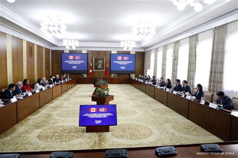Монгол Улсын Их Хурлын дарга Г Занданшатар Канад Улсын Парламентын Сенатын танхимын дарга Жорж