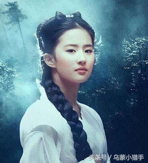 劉亦菲陪媽媽逛街 仙氣十足 每日頭條