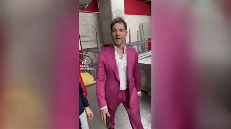Bisbal lamenta que él siempre pregunta a los máquinas cómo están pero