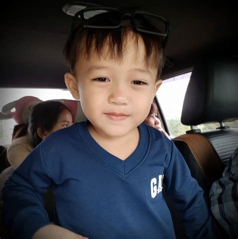 គង់ នរវិទូ