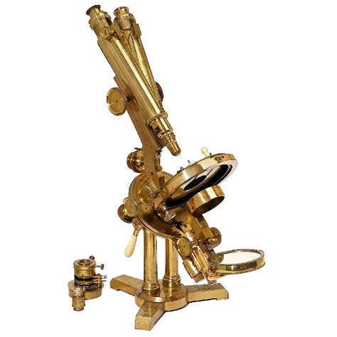 Double Pillar Binocular Polarization Microscope