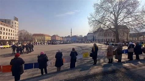 Tuzla Znak Sjećanja Na Ubijene Bošnjake Srebrenice I Srednjeg Podrinja
