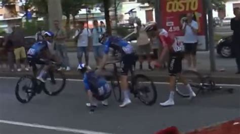 Tour de France Jai déraillé enculé altercation entre Renard et Stewart après leur chute