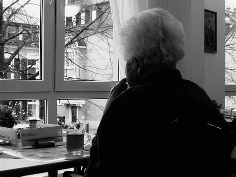 Hd Wallpaper Old Peoples Home Retirement Home Age Dementia Alzheimers Wallpaper Flare