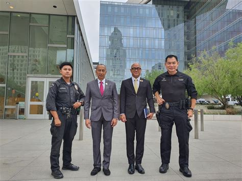 กงสุลใหญ่ ณ Royal Thai Consulate General Los Angeles
