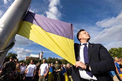 Українські прапори на литовських вулицях доводять ми вже союзники