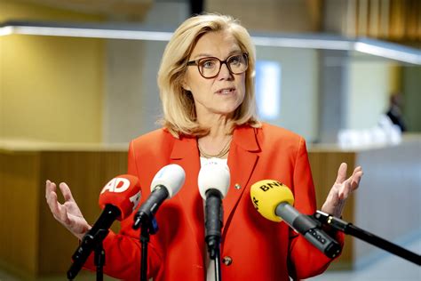 Dochters Bezorgd Over Veiligheid Sigrid Kaag D66 Leider Twijfelt Over Politieke Toekomst Joop