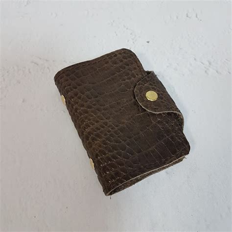 Картхолдер із файлами натуральна шкіра коричнева з тисненням під крокодила Стильні