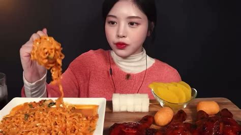 먹방 아카이브 on Twitter 문복희 자메이카 통다리 크림진짬뽕