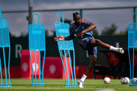 Mystery Surrounds Wan Bissaka Absence Ahead Of Dalot Suspension