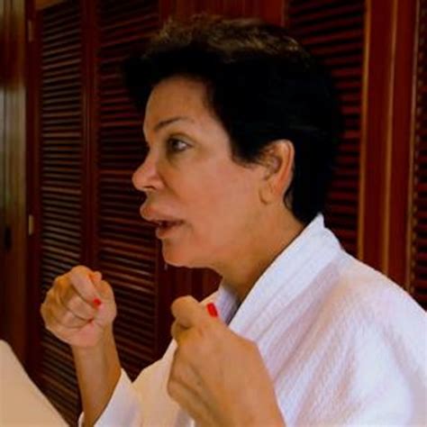 Kris Jenner Has An Outrageous Allergic Reaction