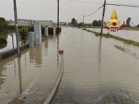 Il Maltempo Si Abbatte Sul Polesine E I Campi Diventano Come Fiumi Una