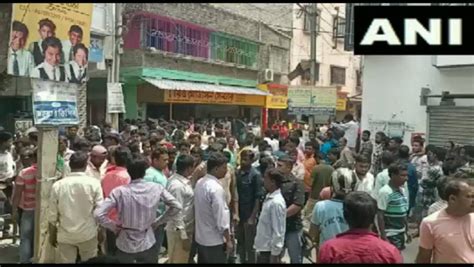 पश्चिम बंगाल में कांग्रेस नेता की हत्या के बाद भड़की हिंसा Tmc नेता के