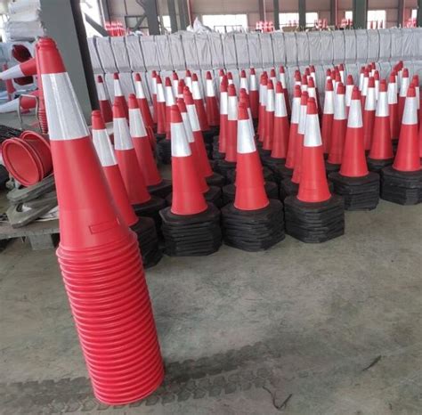 Pe Rubber Base Cones