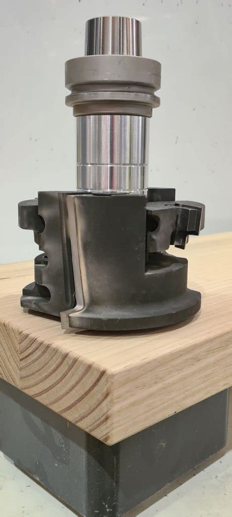 Customised CNC Tools R3 Pencil Round Profile